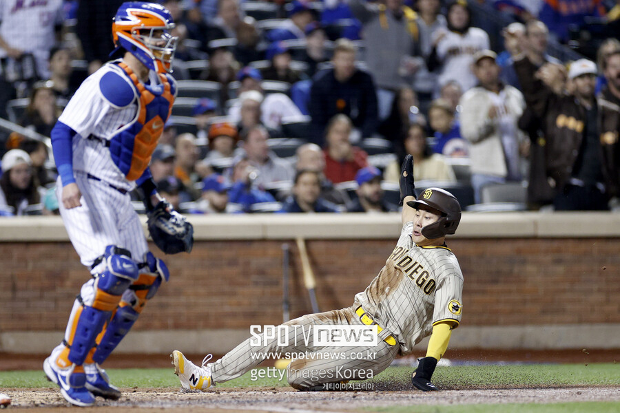 [NLWC] SD PS 최초 3볼넷 3득점…김하성의 가을, 계속된다