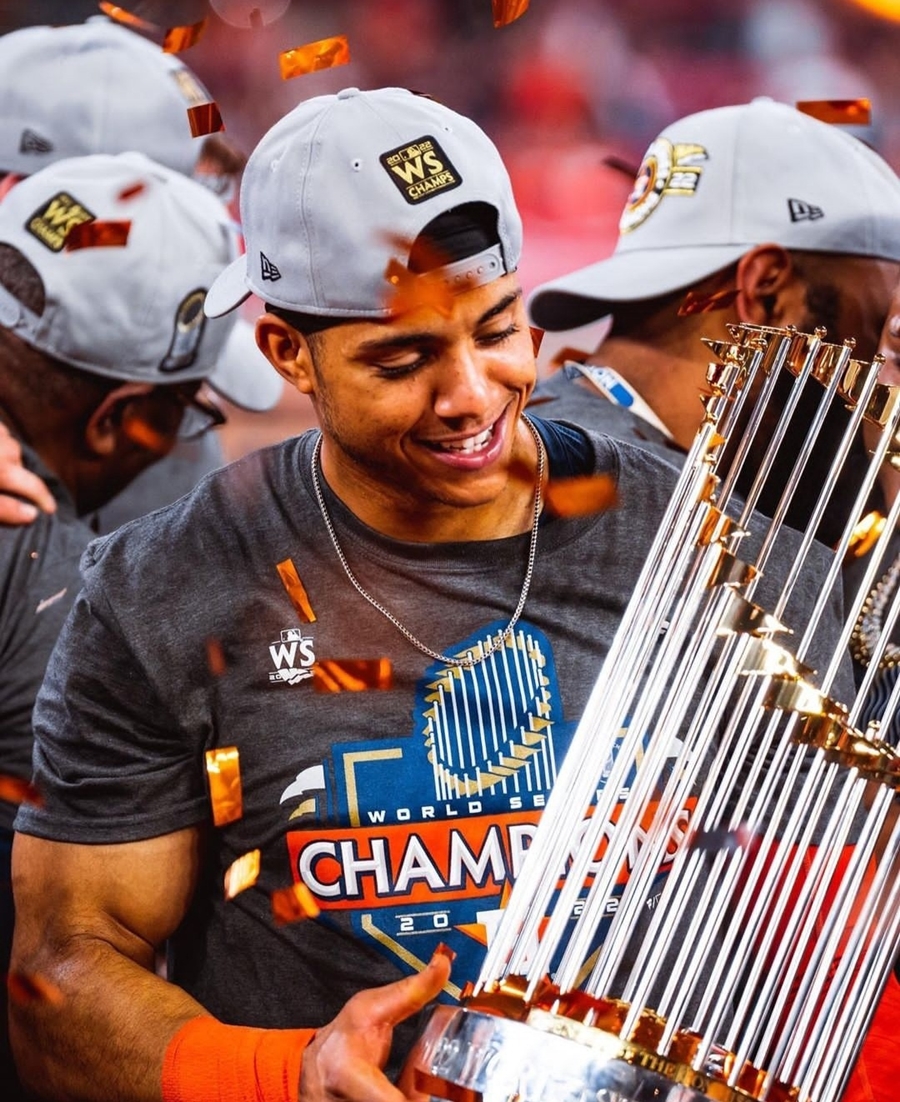 '데뷔 1년' 만에 WS 우승→WBC 대표팀 발탁…슈퍼루키는 떡잎부터 다르다