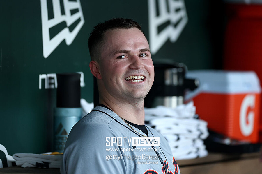 벌써 ML 최초 5600억 계약설 등장…159km 괴물좌완 또 눈부신 호투, 사이영상 경쟁도 앞서 나간다